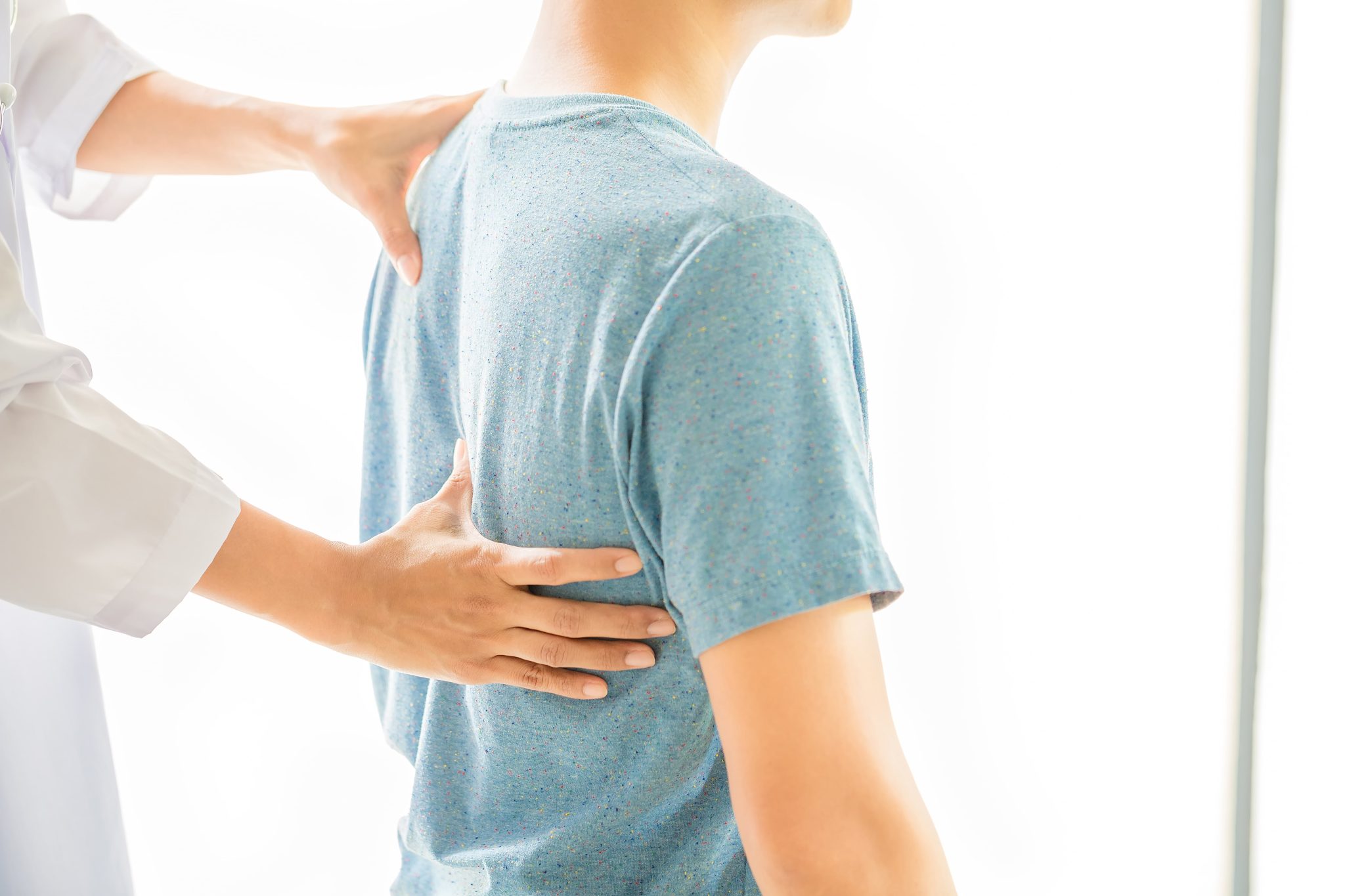 Sakit Belikat & Upper Back Pain: 5 Punca & Rawatan Effective ...